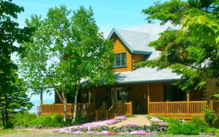 All Seasons B&B by the sea in Pointe-Verte, New Brunswick - Guide GQ